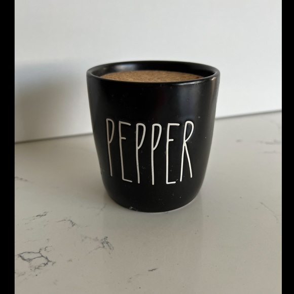 Kitchen | Ceramic Pepper Holder | Poshmark